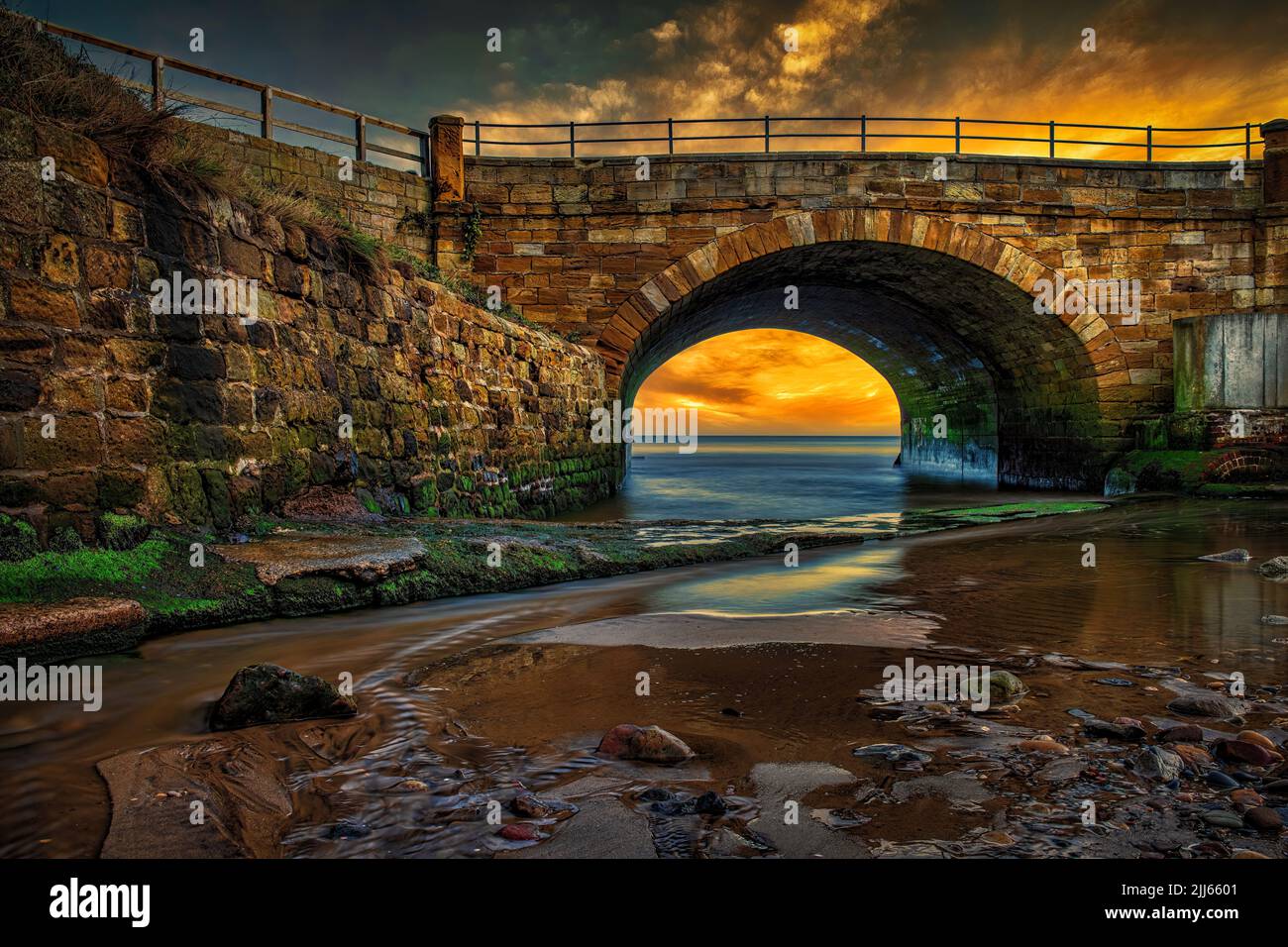 The road bridge over the estuary at Sandsend shot at golden hour Stock ...