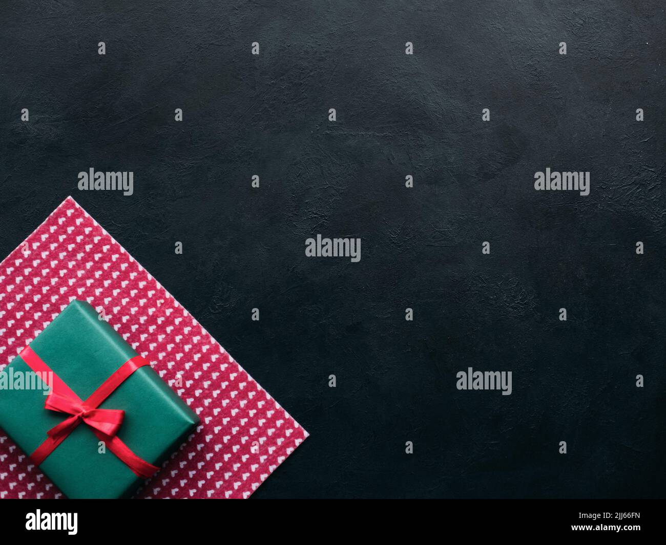 Romance love present hi-res stock photography and images - Alamy