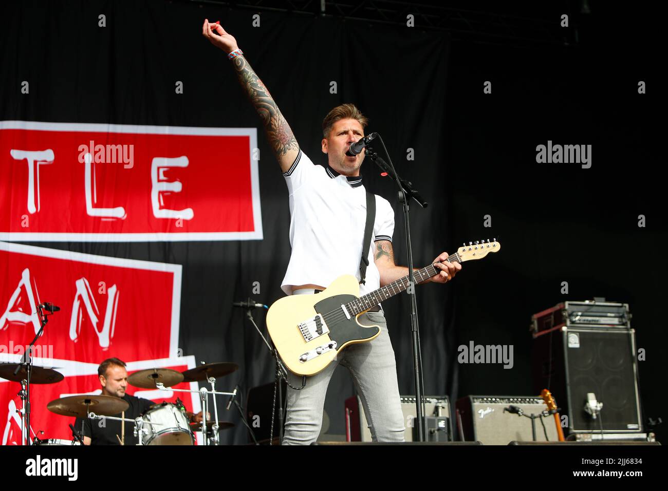 Jon Windle lead singer of Little Man Tate Stock Photo - Alamy