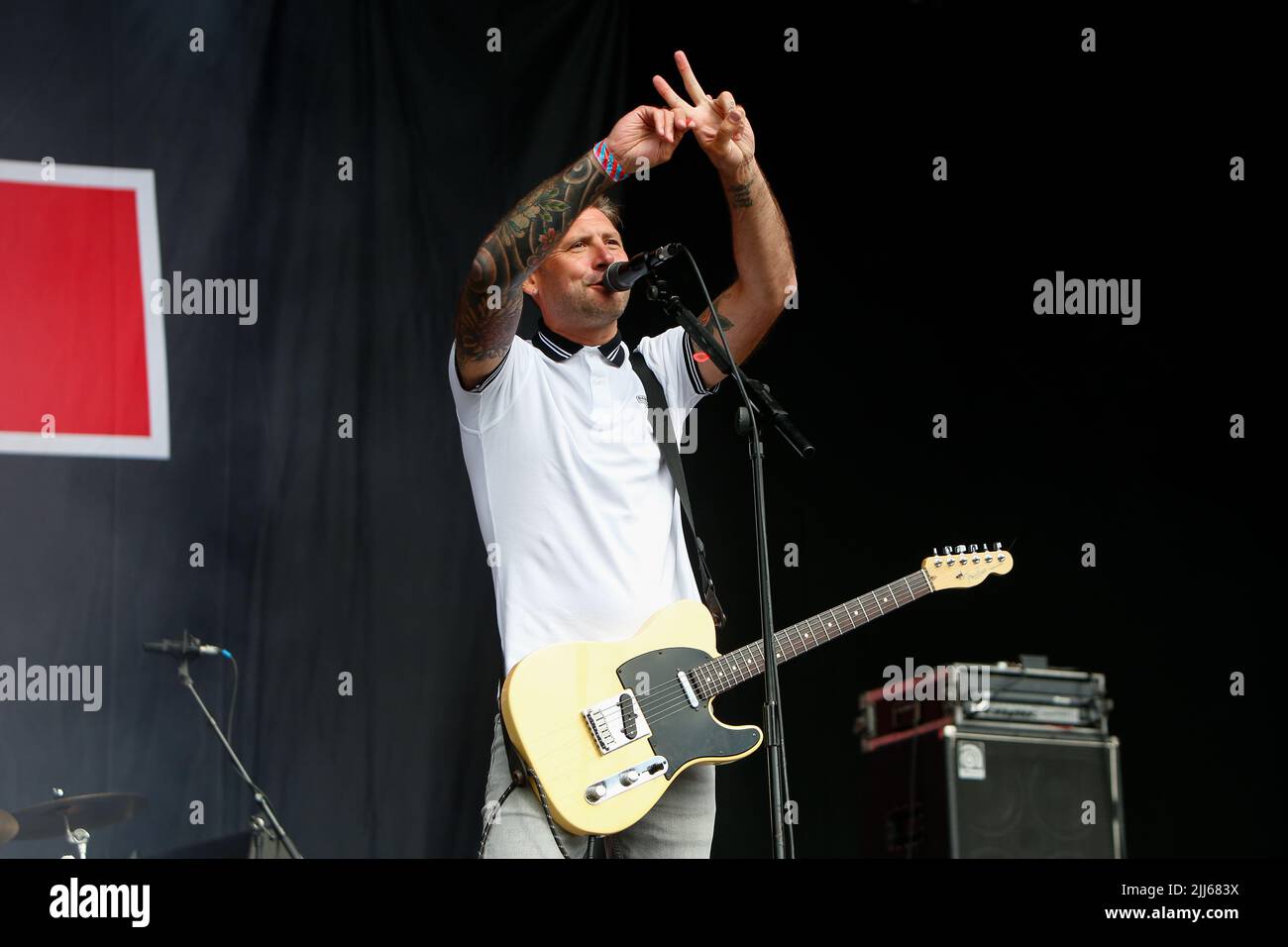 Jon Windle lead singer of Little Man Tate Stock Photo - Alamy