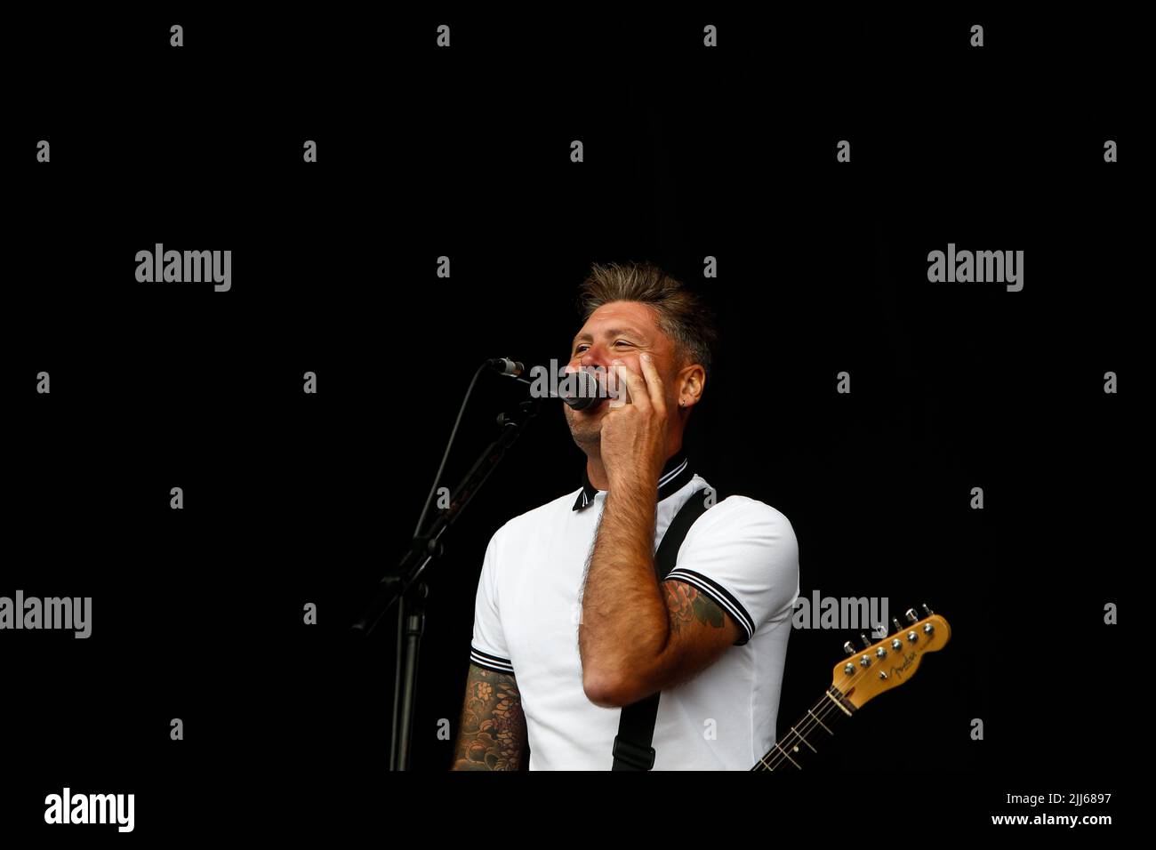 Jon Windle lead singer of Little Man Tate Stock Photo - Alamy