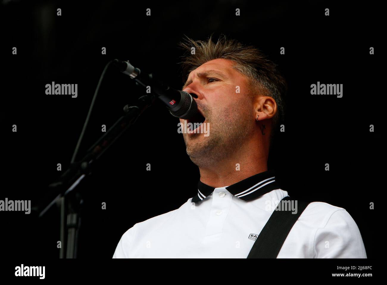 Jon Windle lead singer of Little Man Tate Stock Photo - Alamy