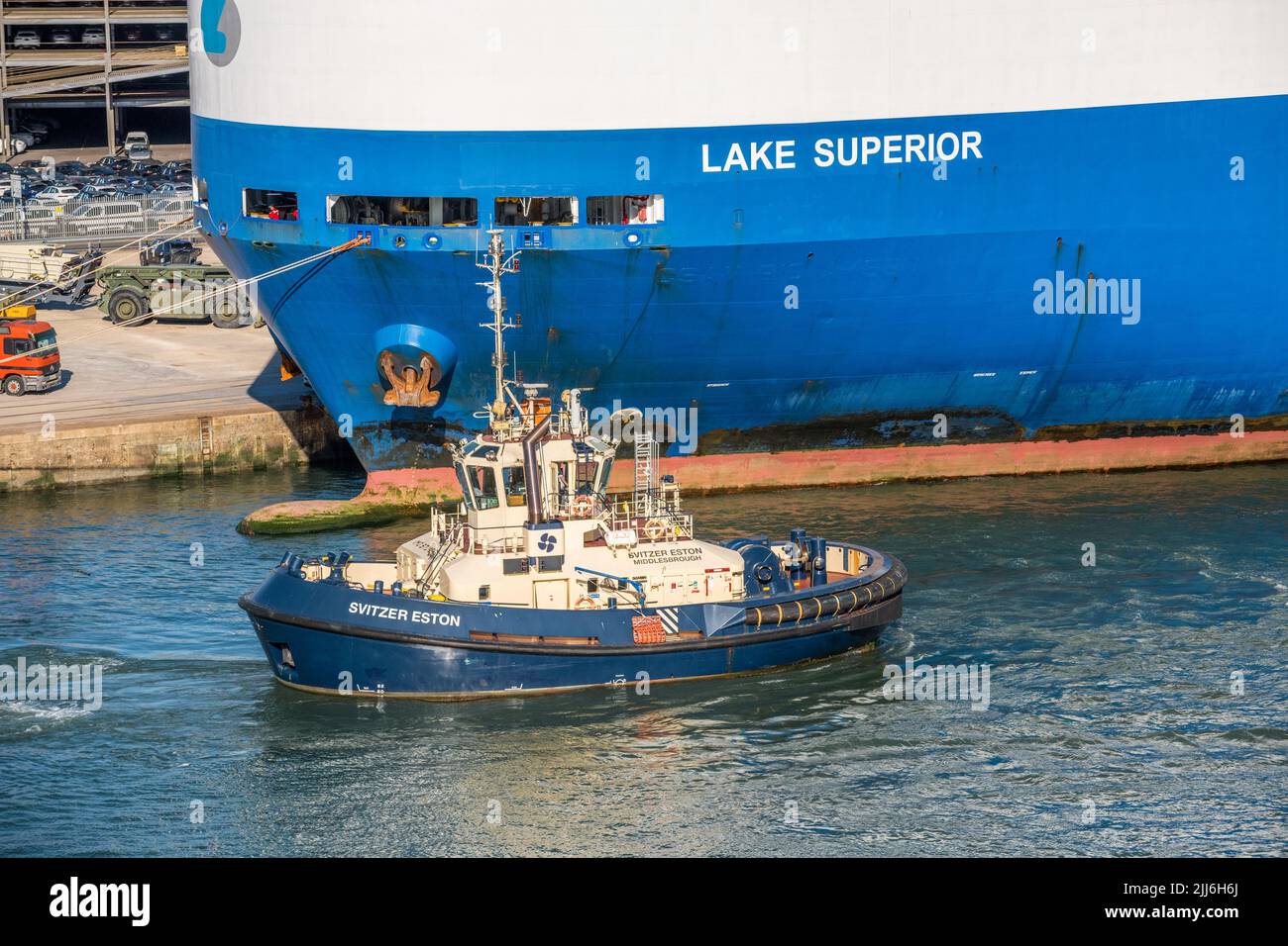 Svitzer eston tug boat operating in Southampton docks Stock Photo - Alamy