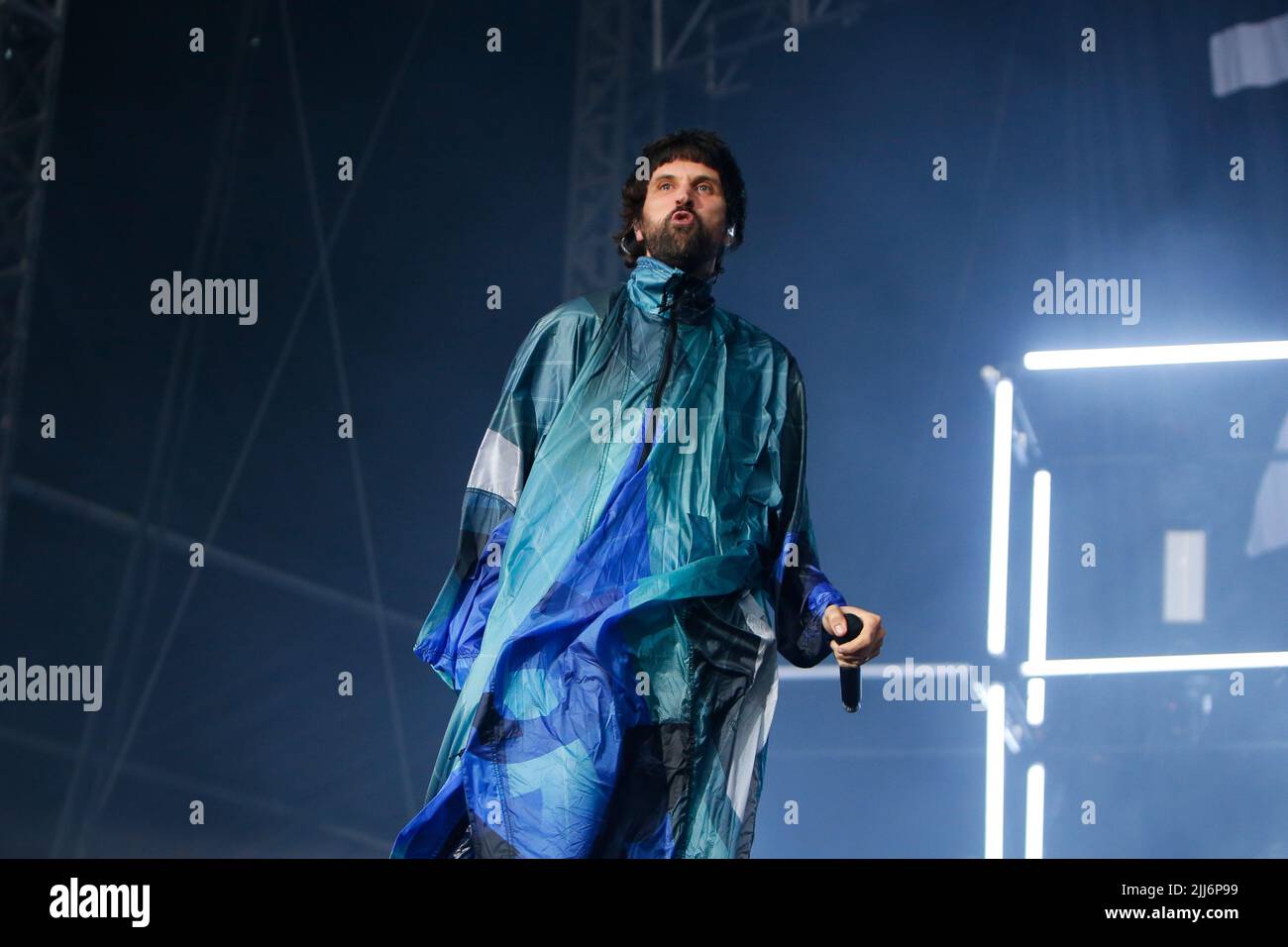 Sergio Pizzorno lead singer of Kasabian Stock Photo - Alamy