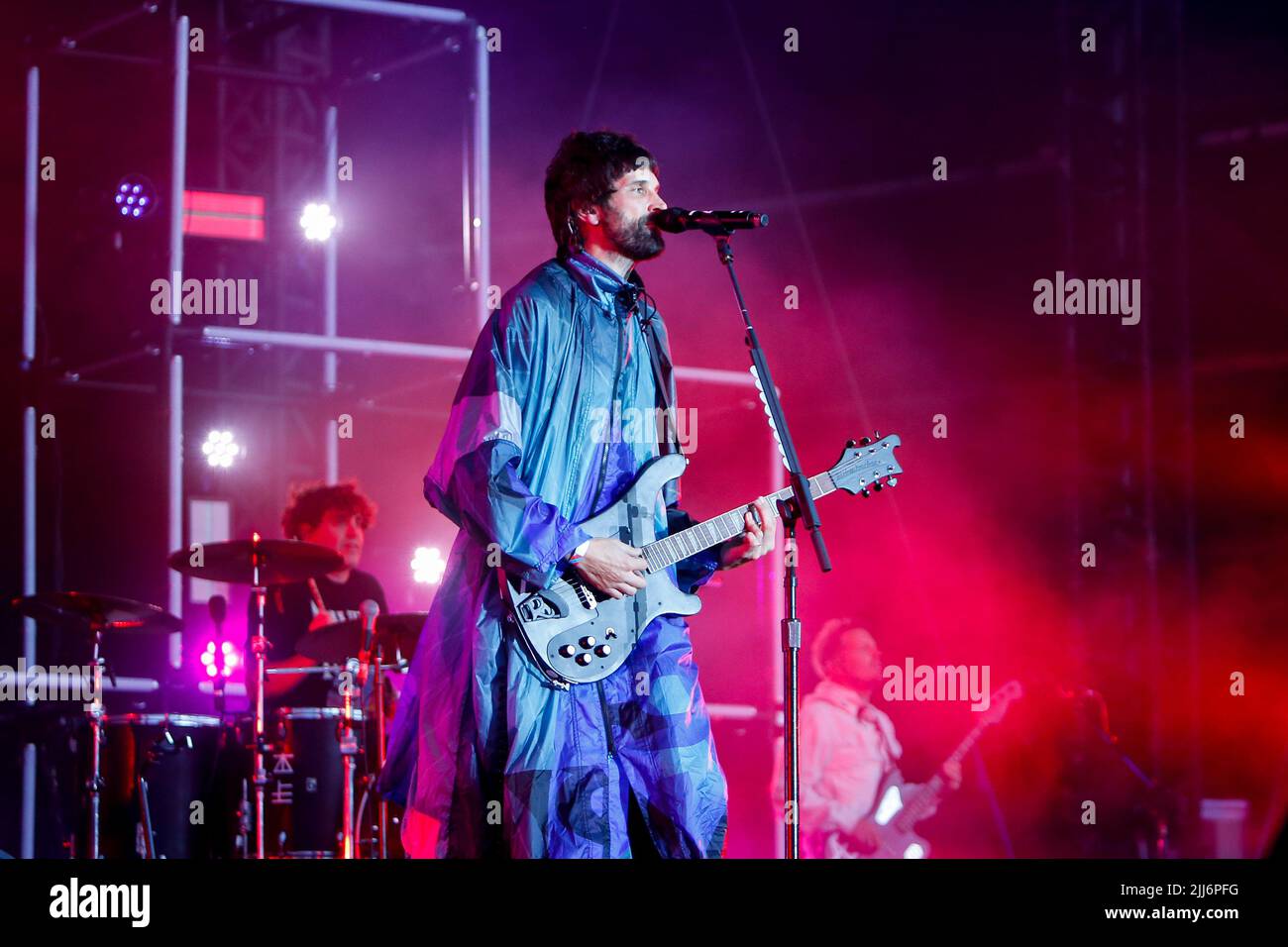 Sergio Pizzorno lead singer of Kasabian Stock Photo - Alamy