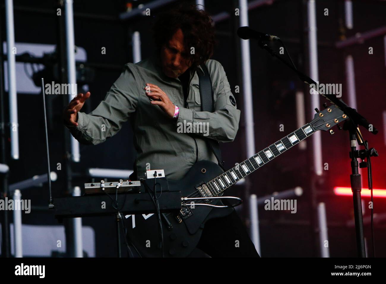 Sergio Pizzorno lead singer of Kasabian Stock Photo - Alamy