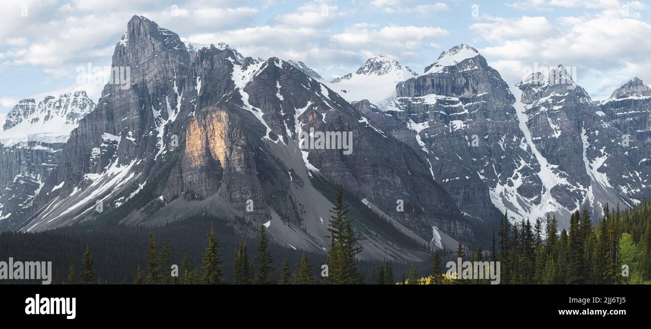 10 peaks hi-res stock photography and images - Alamy