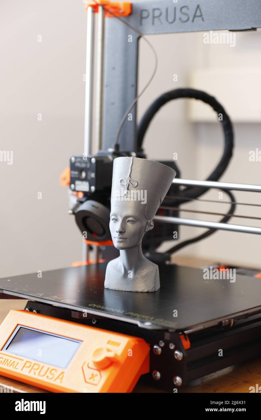 Egyptian figurine hi-res stock photography and images - Alamy