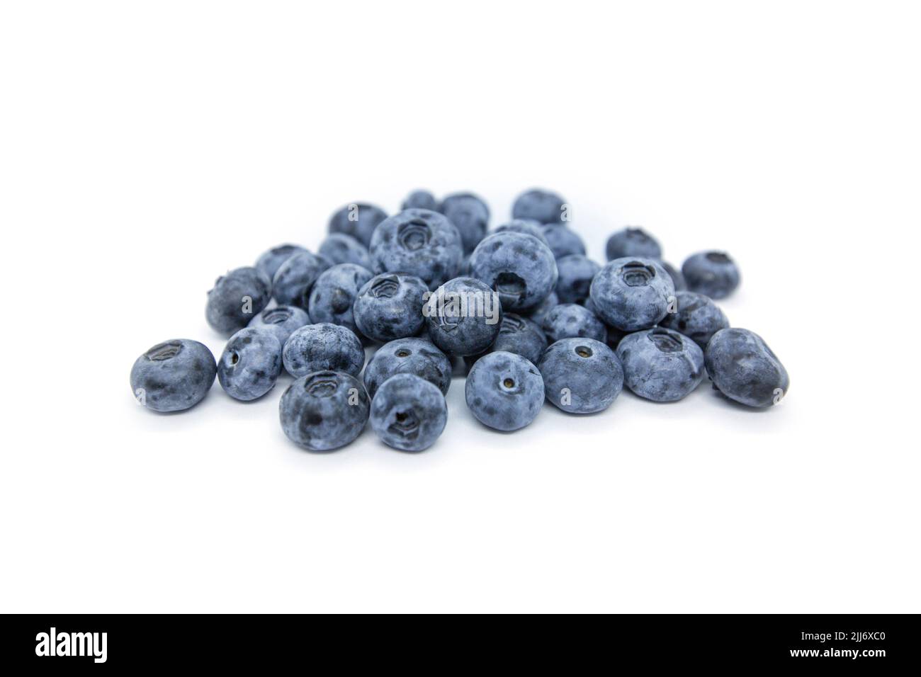 Blueberry isolated on white background. Ripe fresh blueberry Stock ...