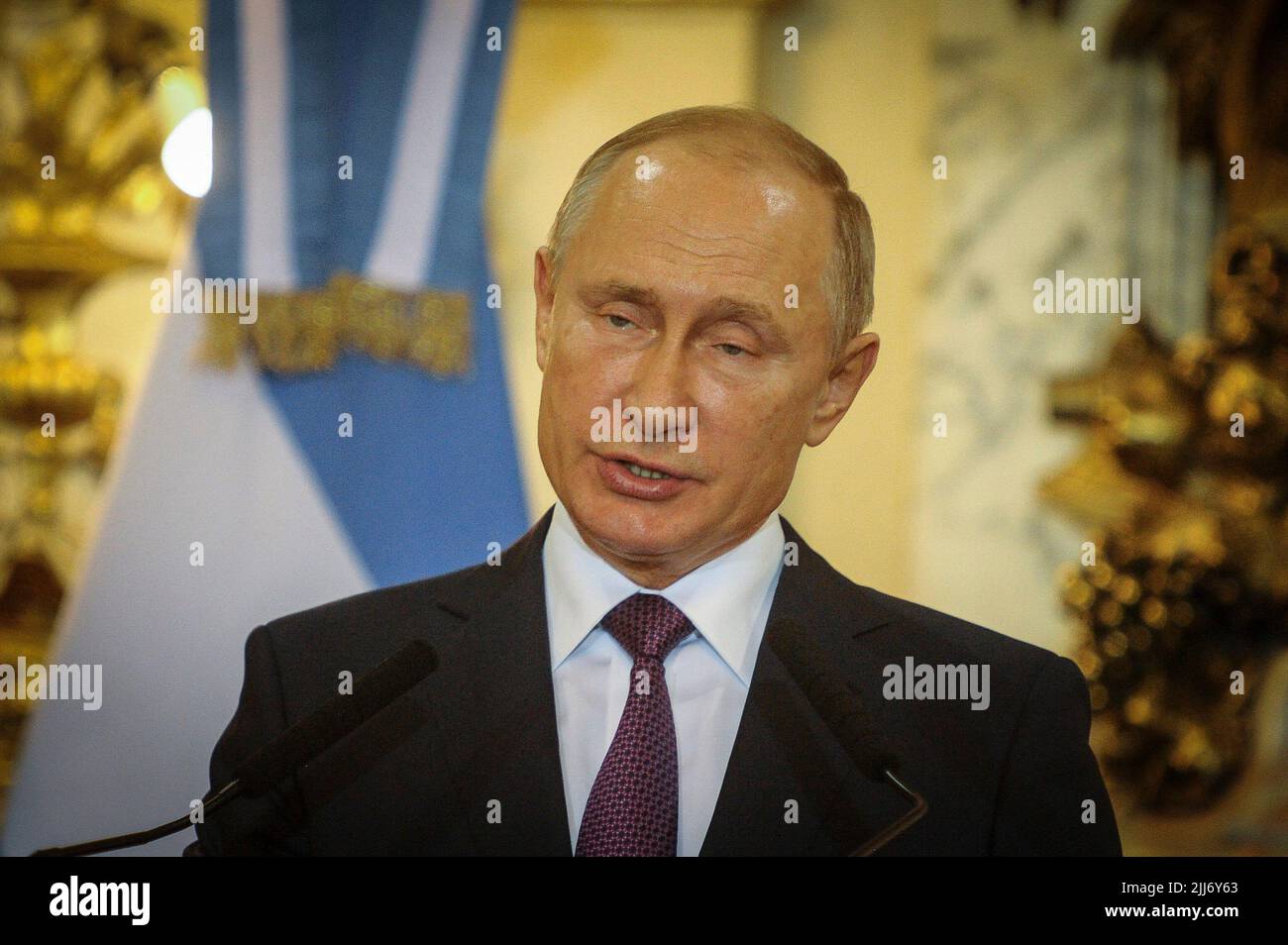 Russia's President Vladimir Putin speaking in Buenos Aires bilateral ...
