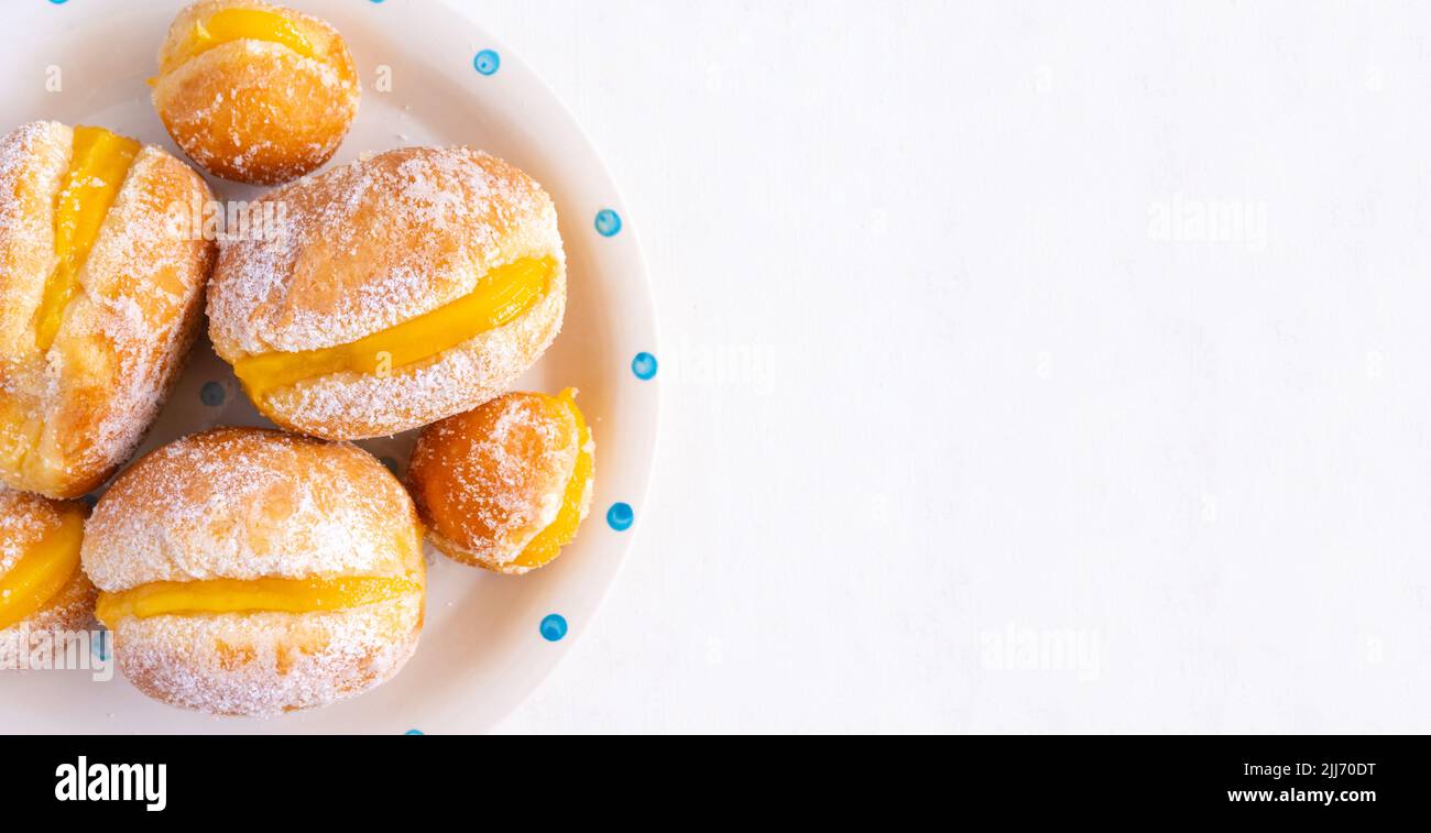 Berlin cake hi-res stock photography and images - Alamy