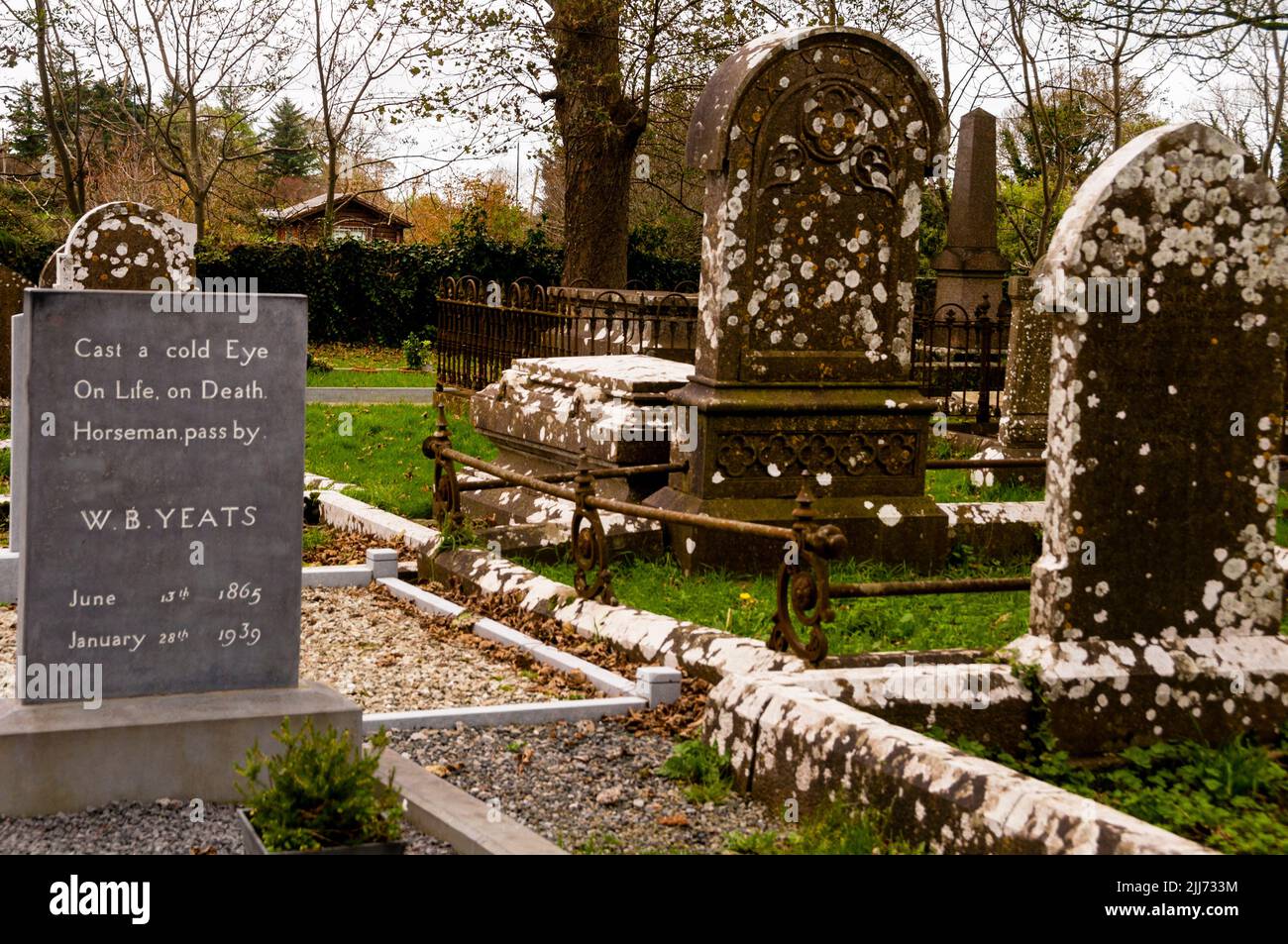 Cast a cold Eye, Irish Poet William Butler Yeats' famous epitaph in ...