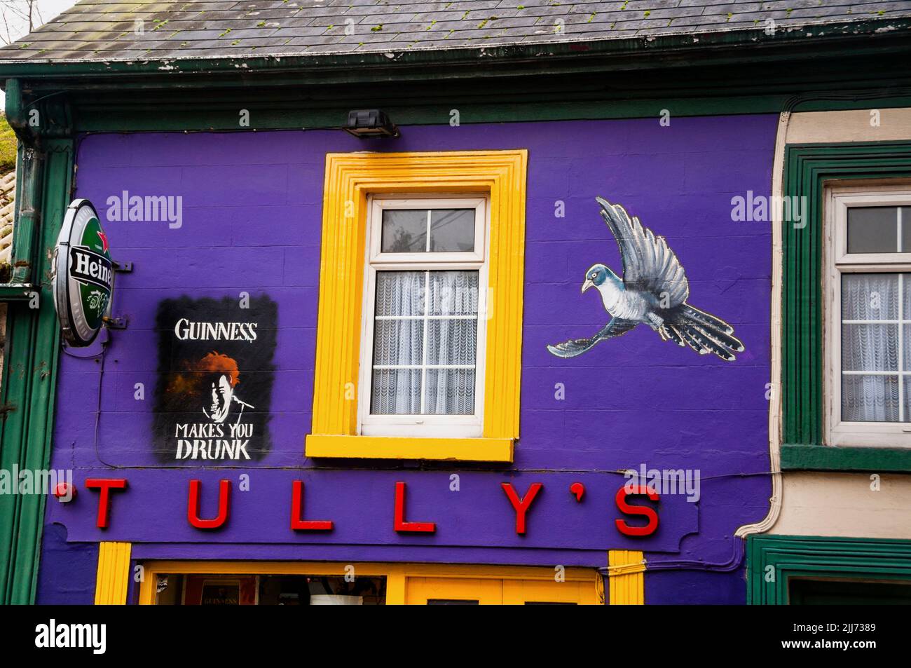 Tullys pub kinvara hi-res stock photography and images - Alamy