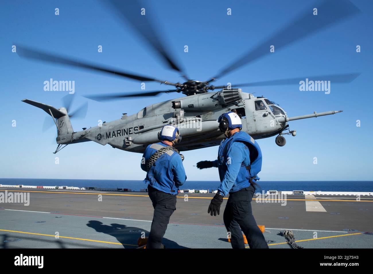 Rotor wash hi-res stock photography and images - Alamy