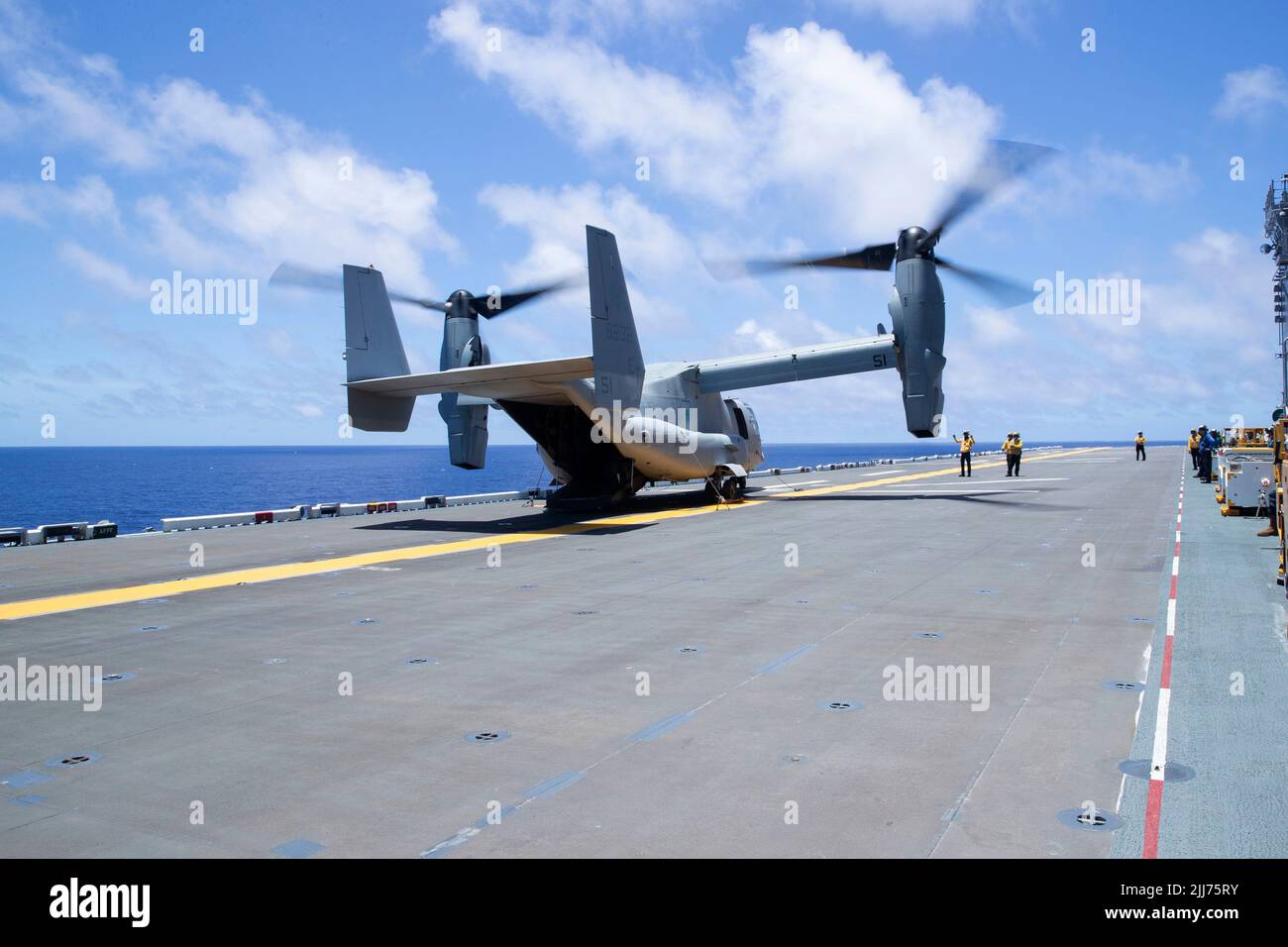 220721-N-XN177-2019 PACIFIC OCEAN (July 21, 2022) – An MV-22 Osprey ...