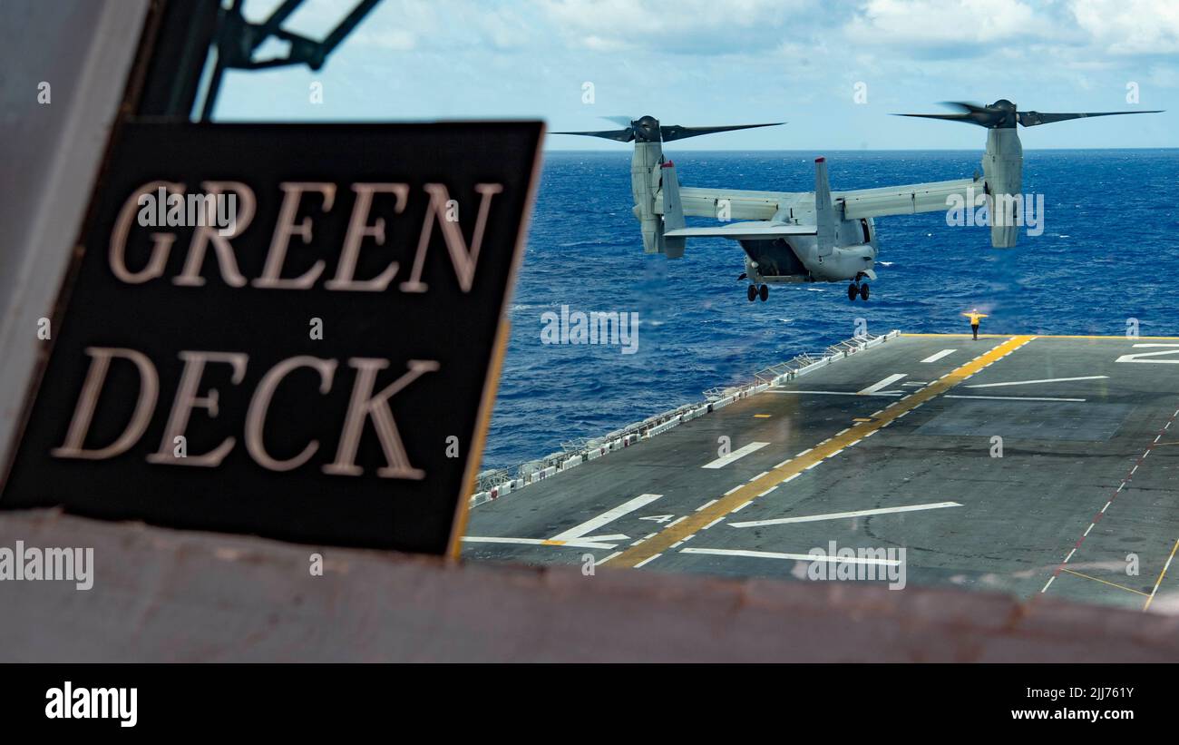 PACIFIC OCEAN (July 20, 2022) An MV-22B Osprey, attached to Marine ...