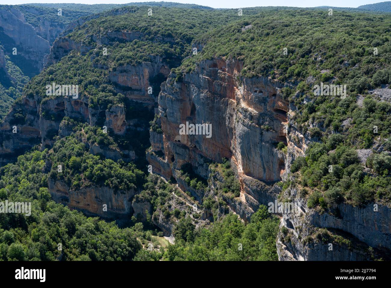 Canyons, giant rock formations, gorges and caves of the Sierra y ...
