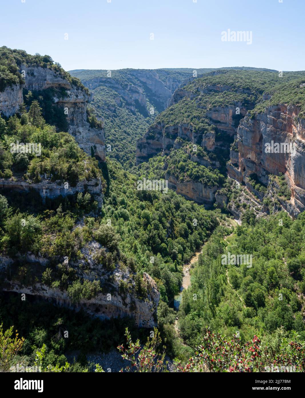 Canyons, giant rock formations, gorges and caves of the Sierra y ...