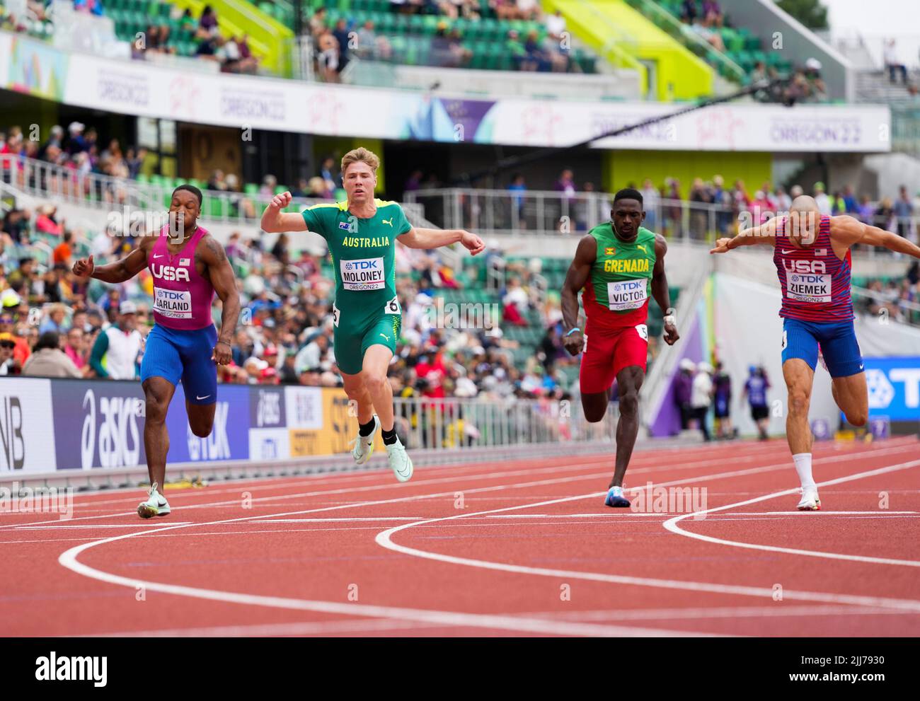 100m sprint athletics finish hi-res stock photography and images - Alamy