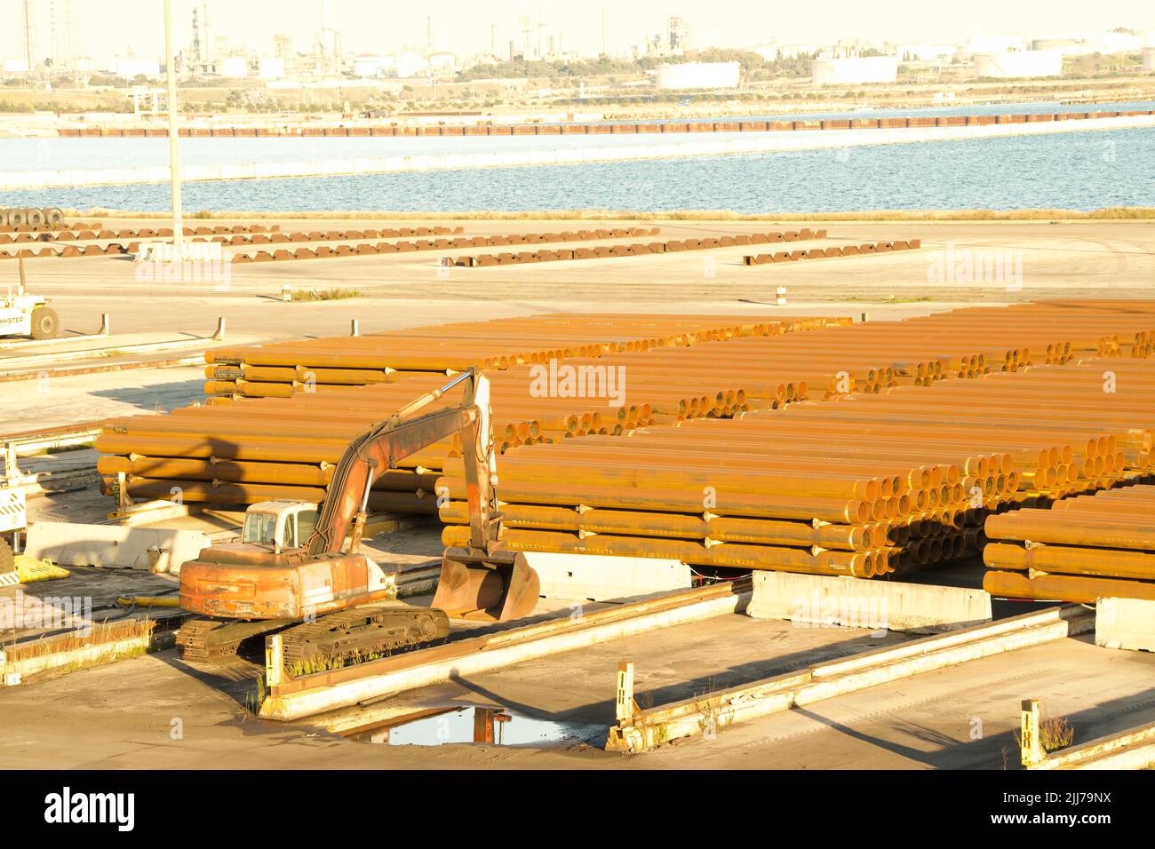 Steel pipe hi-res stock photography and images - Alamy