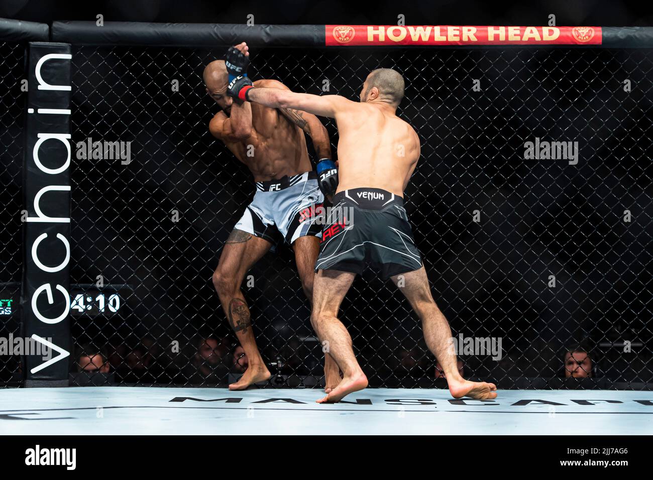 Junior flyweight hi-res stock photography and images - Alamy