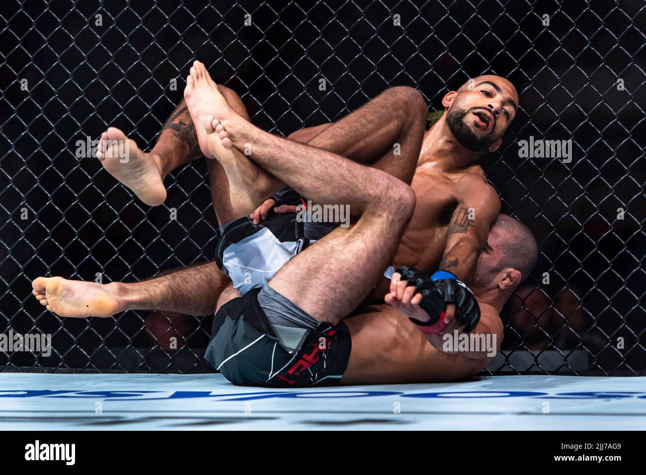 Junior flyweight hi-res stock photography and images - Alamy