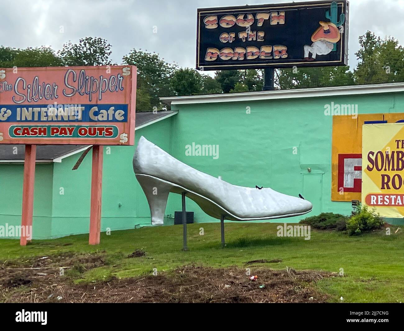 7/2/22, Hamer, South Carolina - South of the Border roadside attraction ...