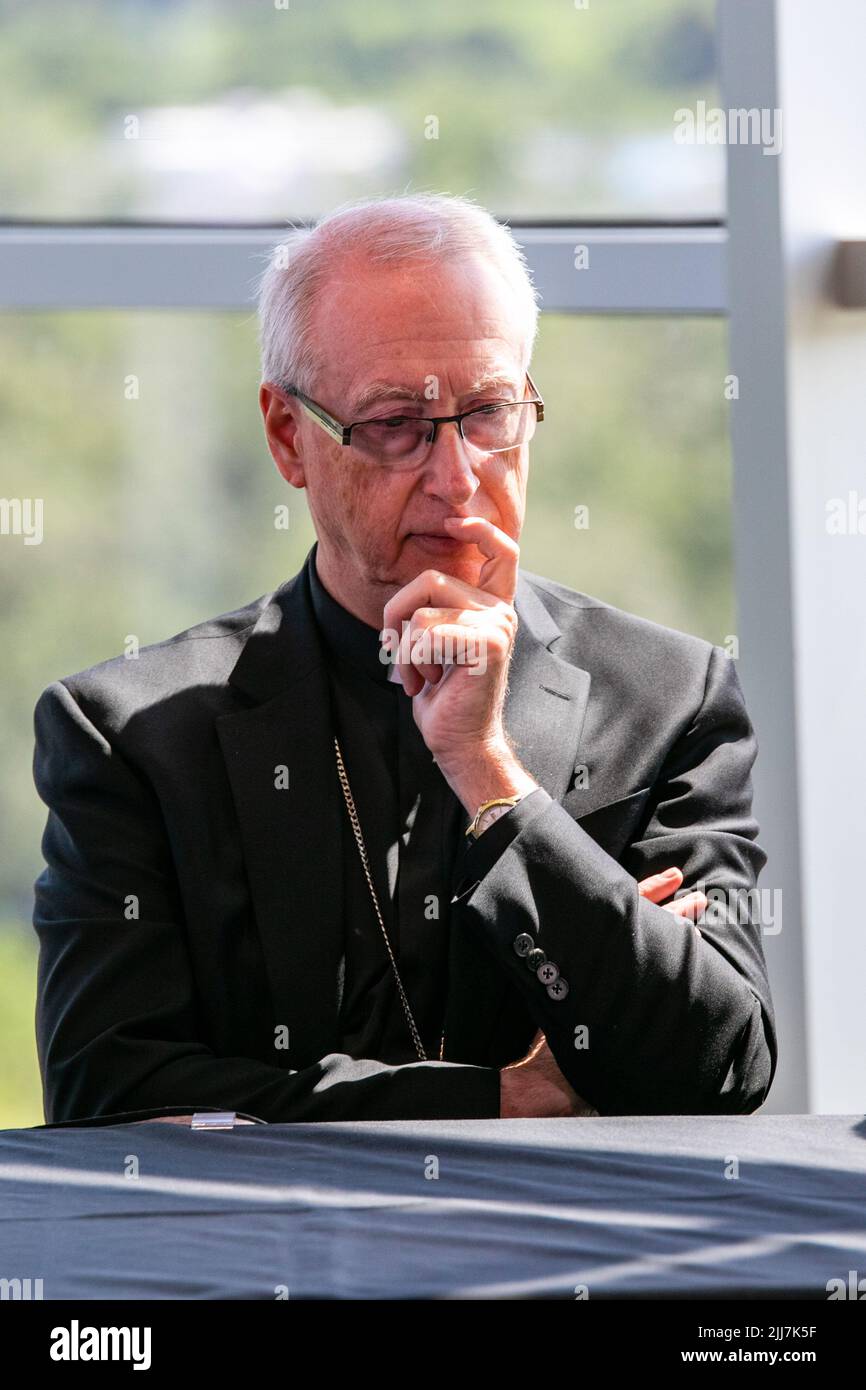 Archbishop of edmonton hi-res stock photography and images - Alamy