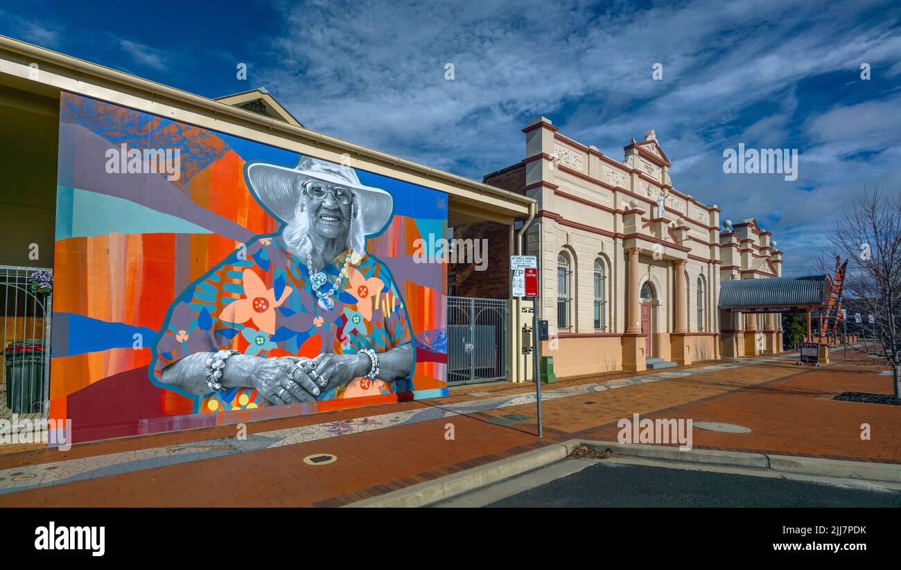 Mrs Elizabeth Connors is the subject of the Face of Inverell by Claire ...