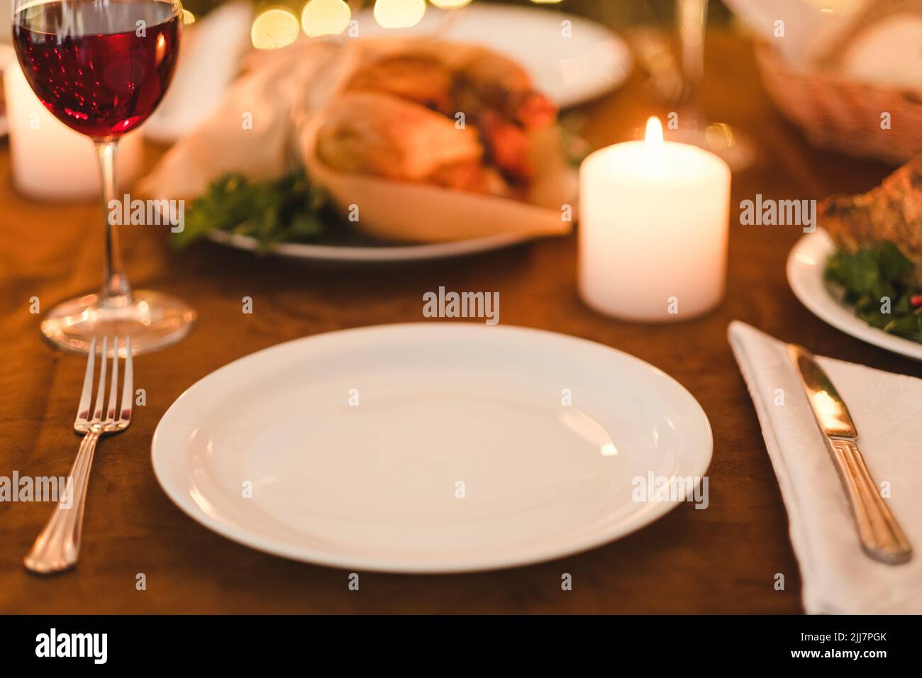 festive holiday dinner restaurant celebration Stock Photo - Alamy