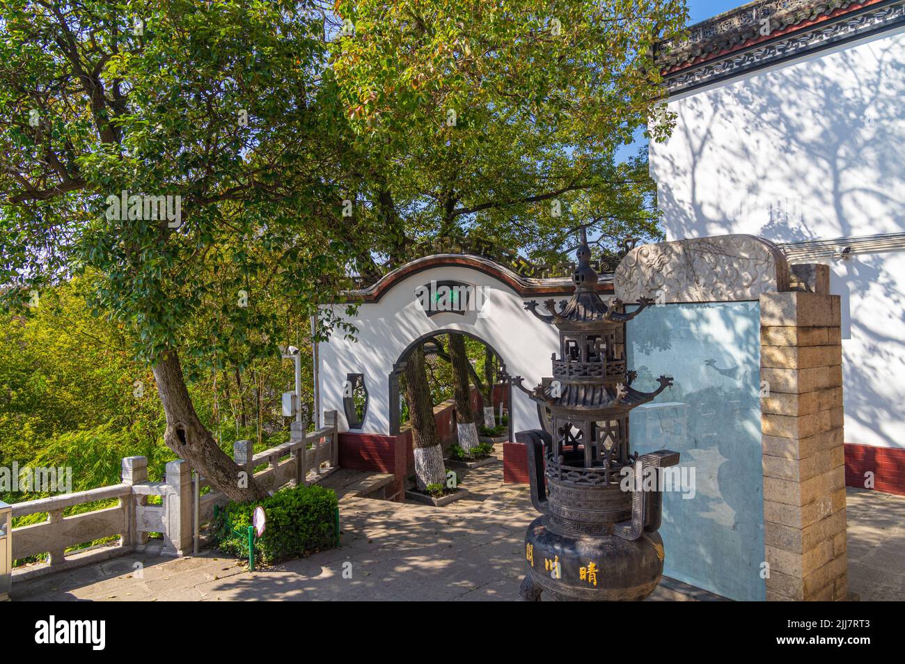 Scenery of Qingchuan Pavilion Park in Hanyang, Wuhan, Hubei, China ...