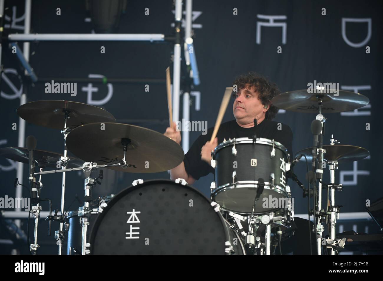 Kasabian serge pizzorno hi-res stock photography and images - Alamy