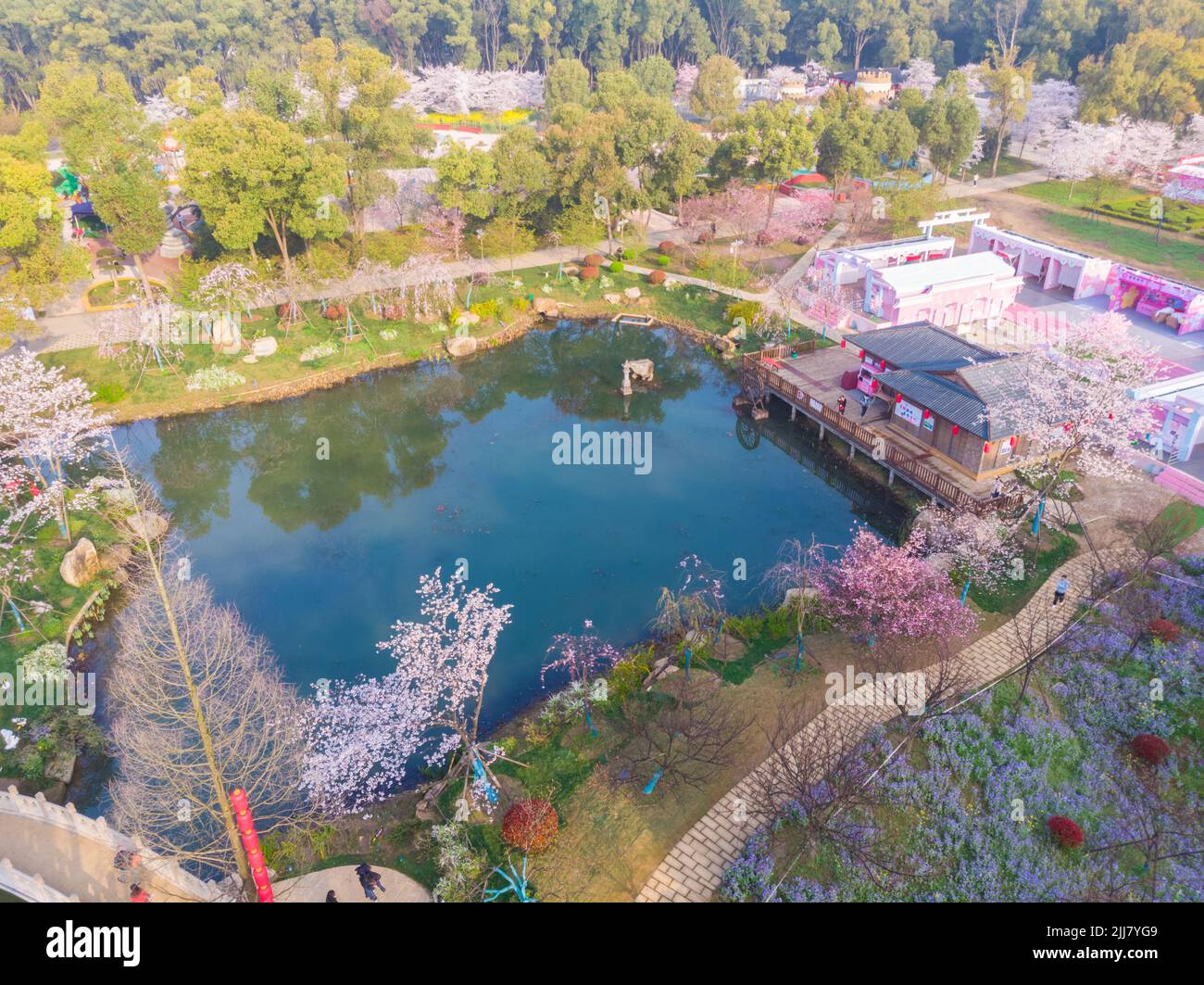 Five flowers lake china hi-res stock photography and images - Alamy
