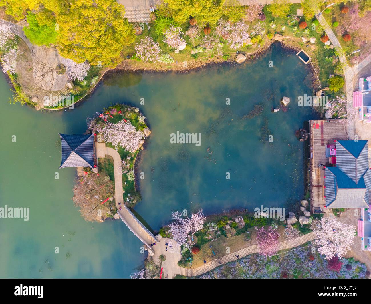 Five flowers lake china hi-res stock photography and images - Alamy