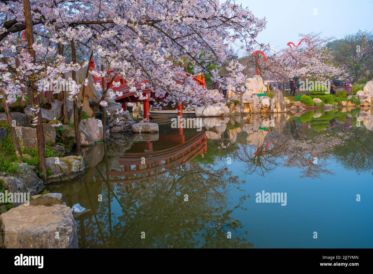 Five flowers lake china hi-res stock photography and images - Alamy