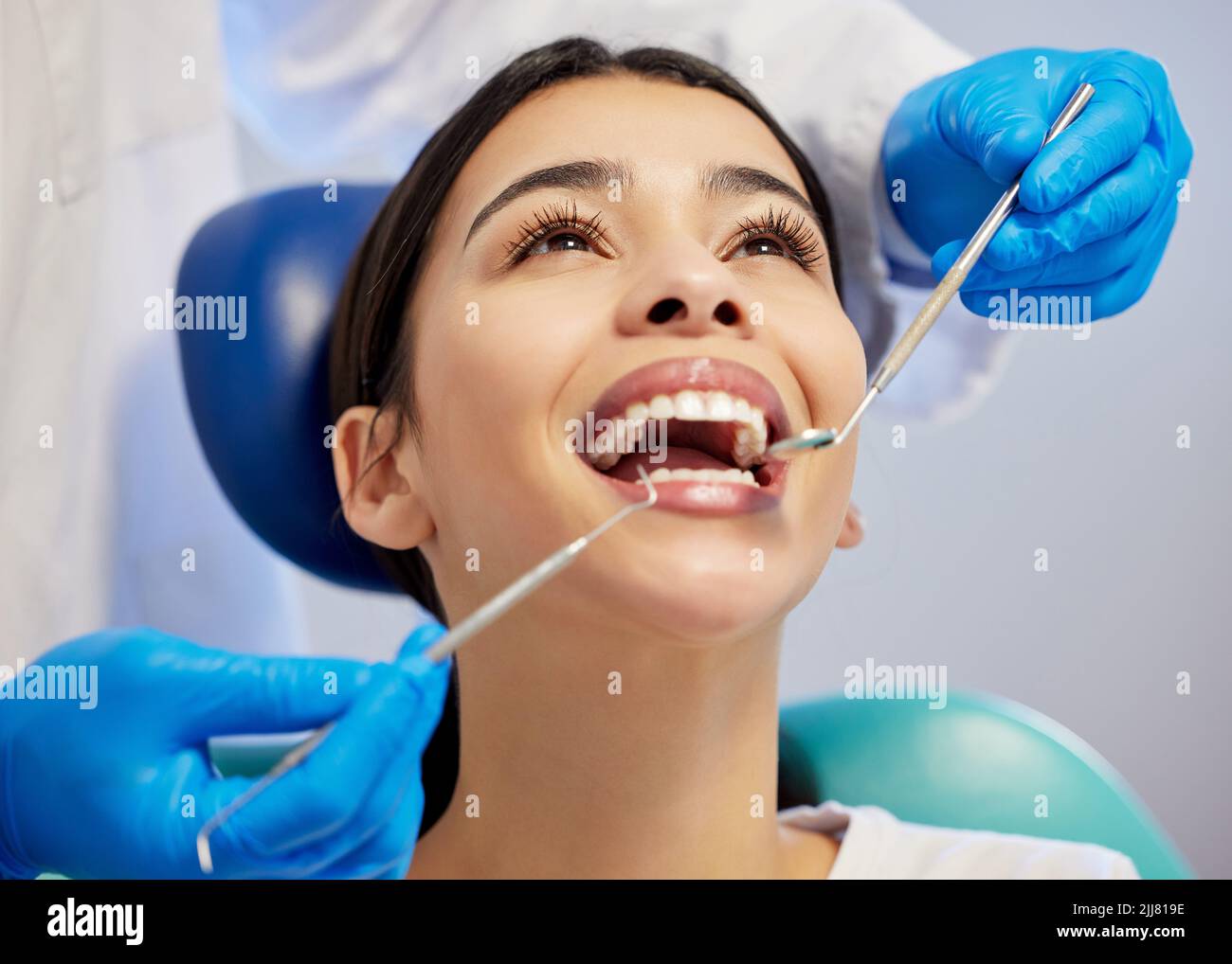 Live on the brighter side of life with a beautiful smile. a young woman ...