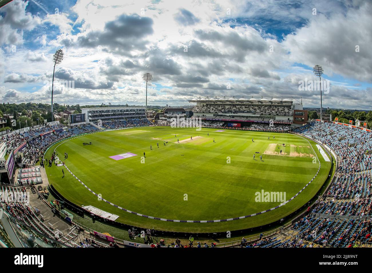 Headingley cricket ground view hi-res stock photography and images - Alamy
