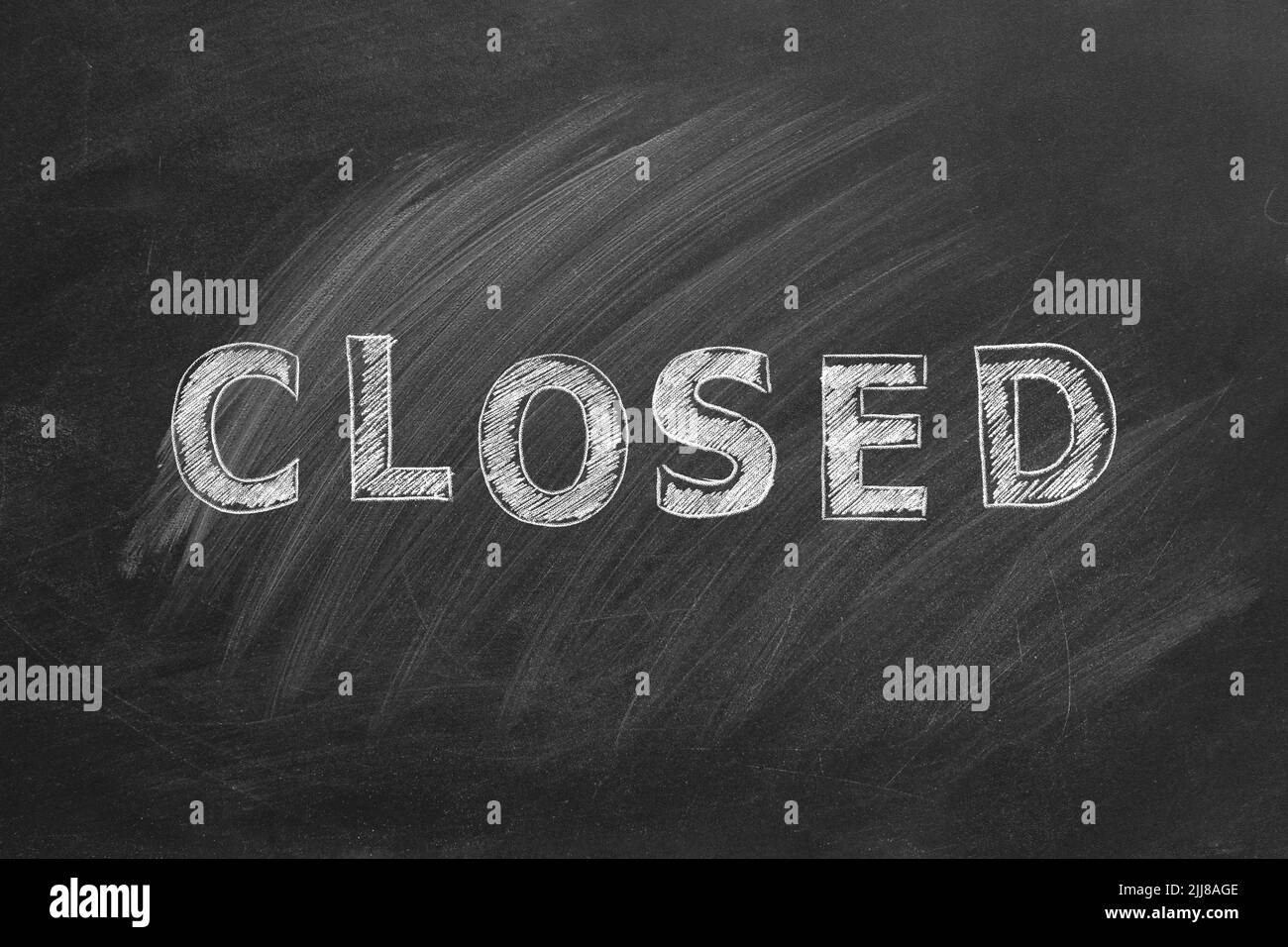 Hand drawn text CLOSED on blackboard. Chalkboard shop sign Stock Photo ...