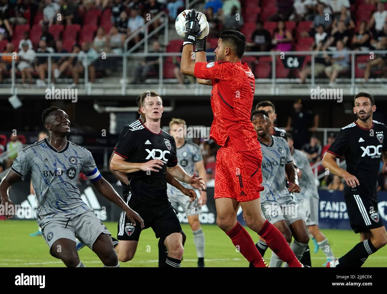 D c united goalkeeper rafael romo 1 hi-res stock photography and images ...
