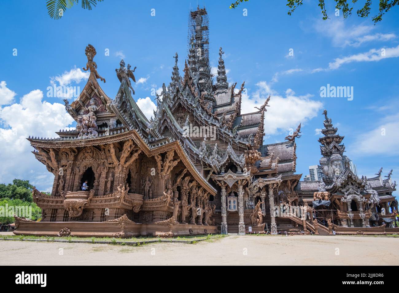The Sanctuary of Truth is a Buddhist temple-style memorial in Pattaya ...