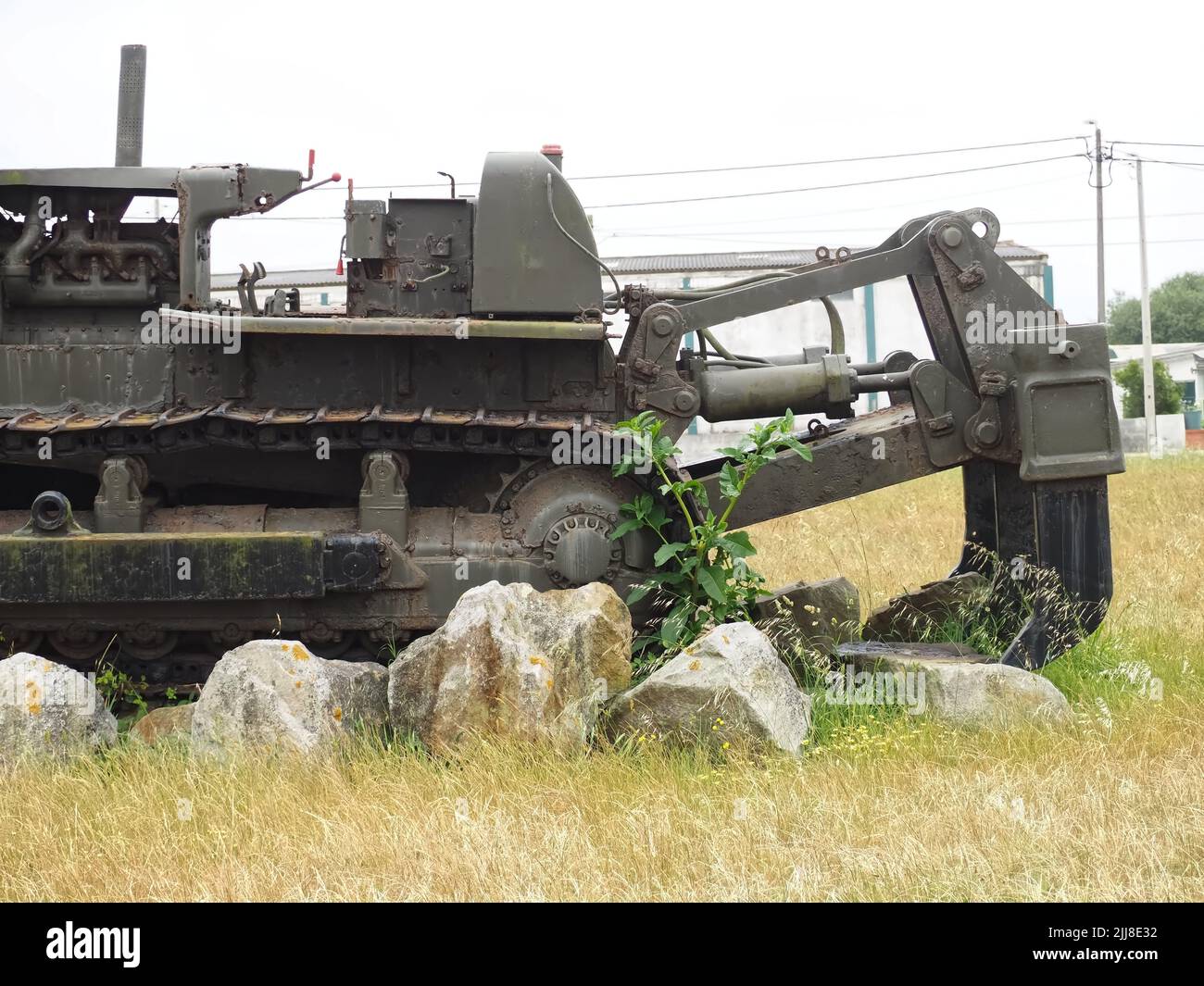 Chain caterpillar Cat bulldozer for military purpose in Espinho Stock ...