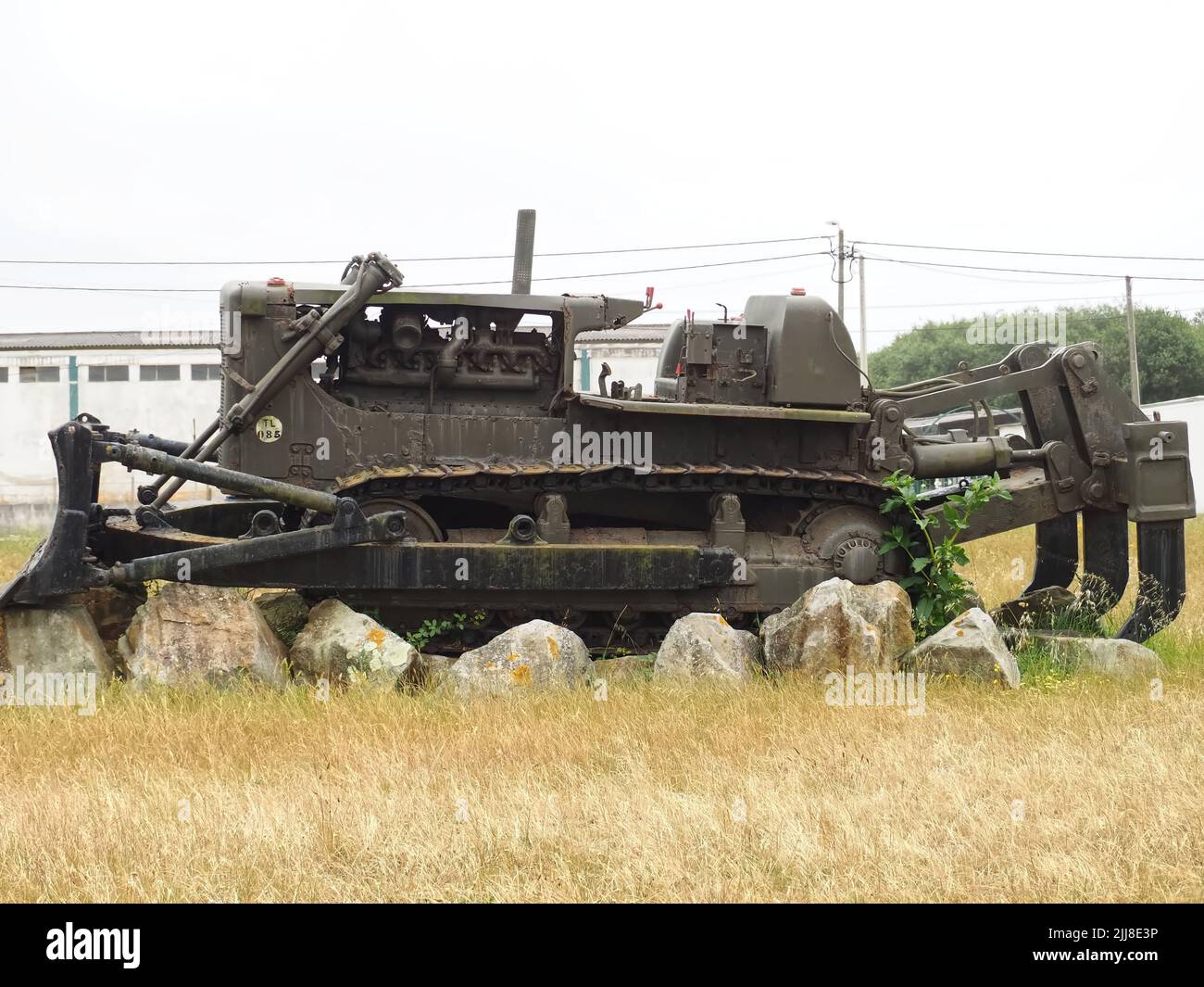 Chain caterpillar Cat bulldozer for military purpose in Espinho Stock ...