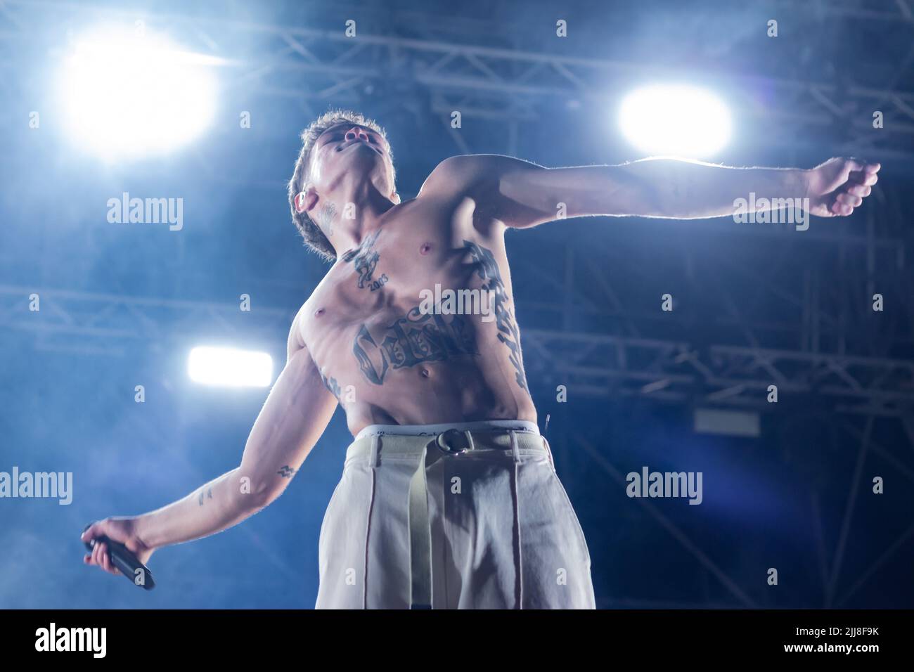 Italian singer music concert blanco hi-res stock photography and images ...