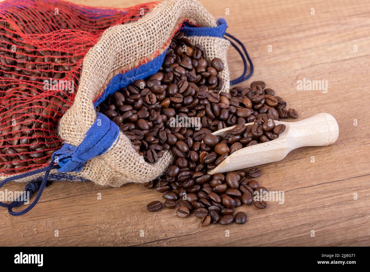 Spilling food restaurant hi-res stock photography and images - Alamy