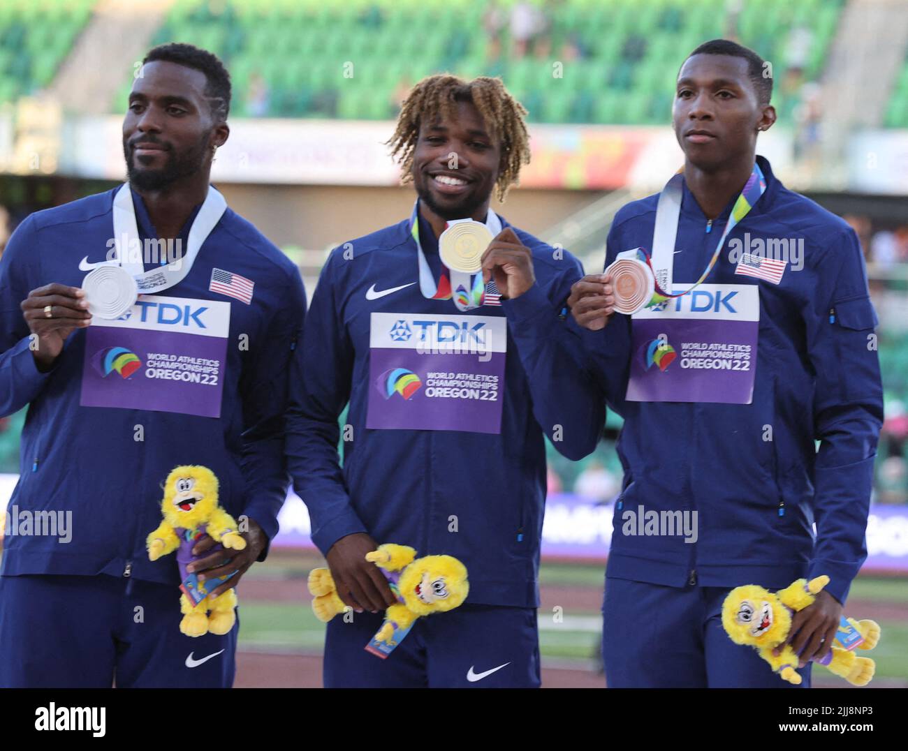 Men´s 200 medalists from left:Kenny Bednarek of USA ,silver, Noah Lyles of teh USA, gold ...