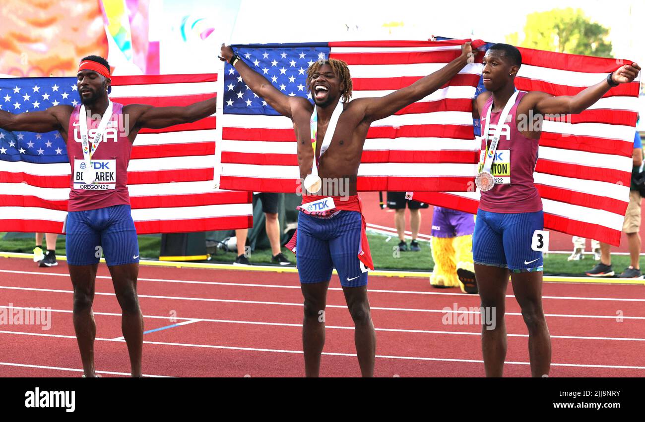 Men´s 200 medalists from left:Kenny Bednarek of USA ,silver, Noah Lyles of teh USA, gold ...