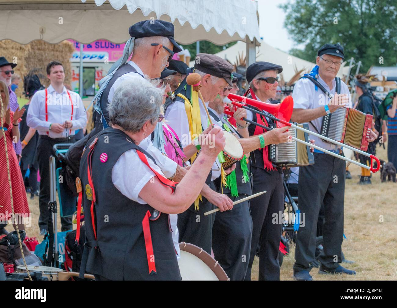 Rattlejag Morris dancers band playng live at the international music ...