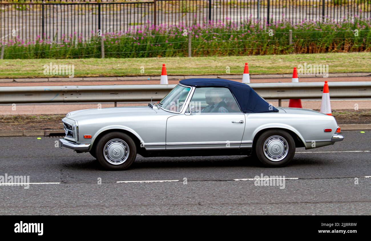 1970 71 hi-res stock photography and images - Alamy