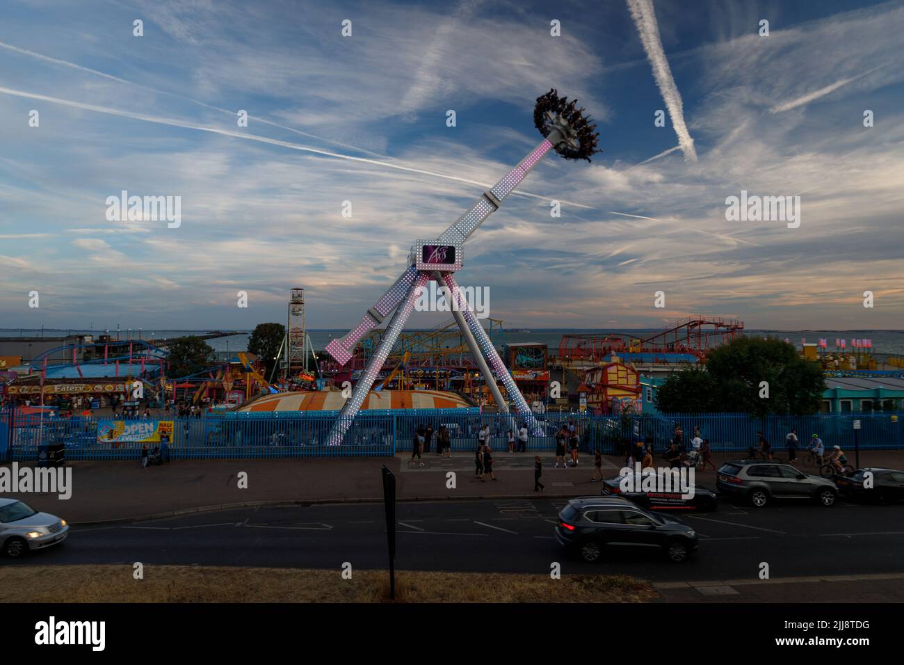 Pendulum ride hi-res stock photography and images - Alamy