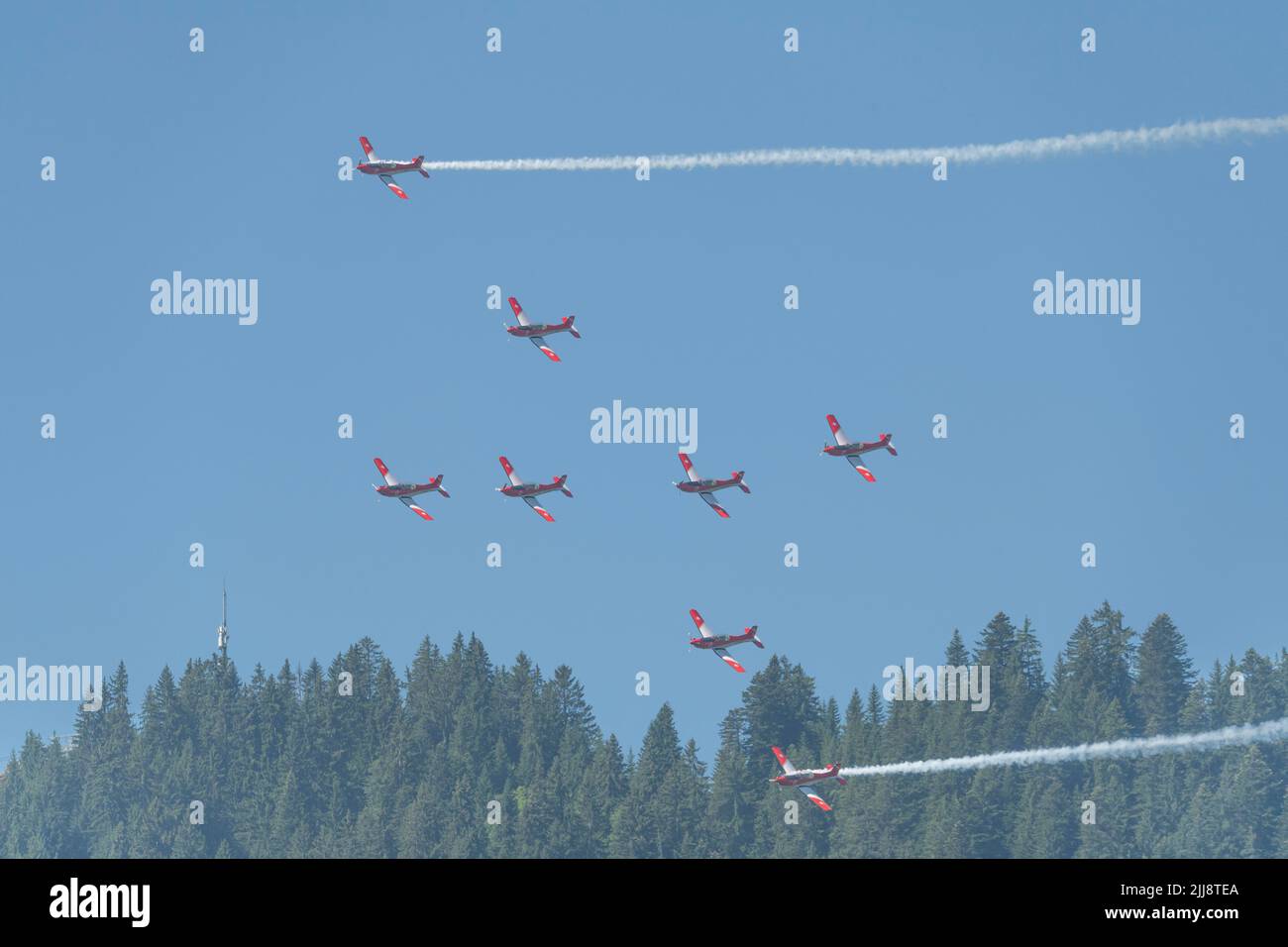 Gstaad Switzerland, 07/24/2022: The Pc-7 of Swiss Air Force Team ...